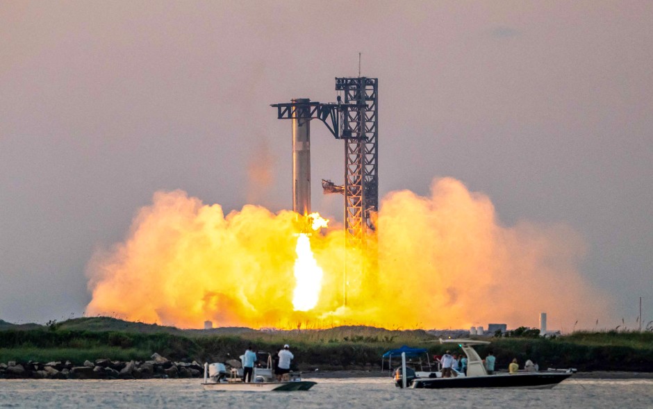 Spacex Dragon Launch Texas