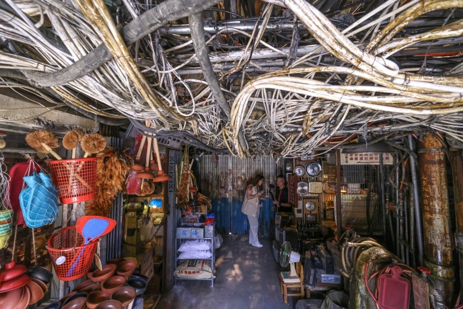 Pictures From Inside Kowloon Walled City