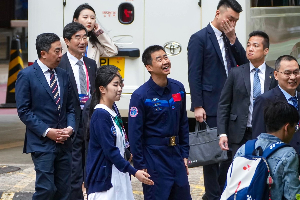 Study Buddy (Explorer): Young Hongkongers over the moon at meeting down ...