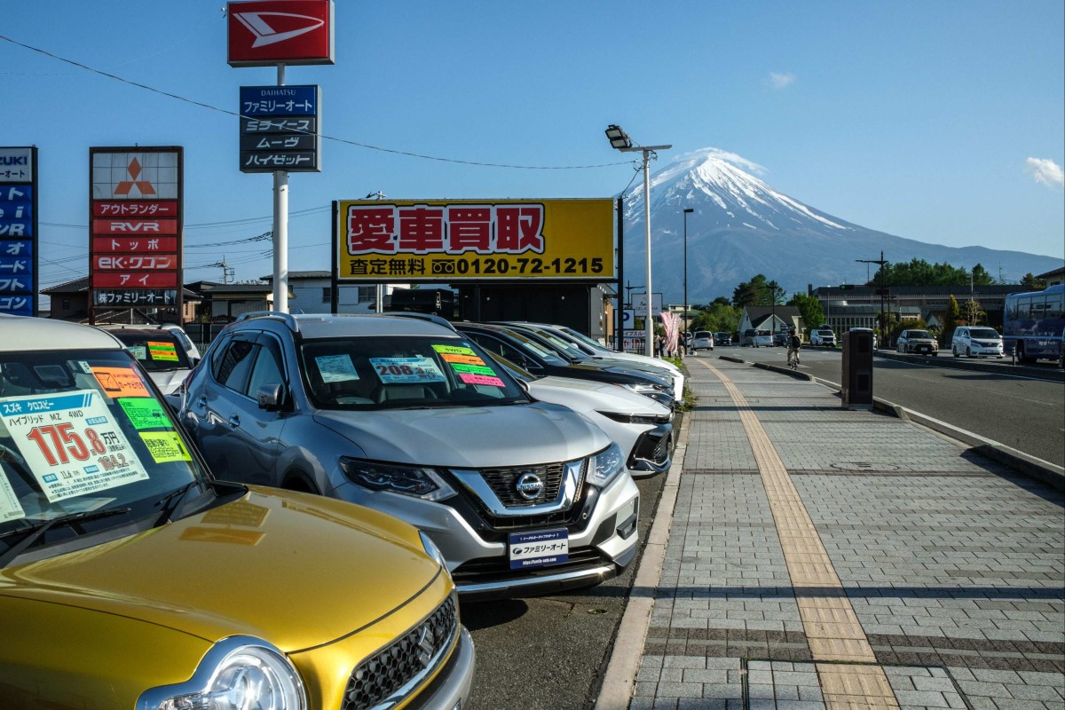 The Lens: Japanese town to build massive screen to block views of Mount ...