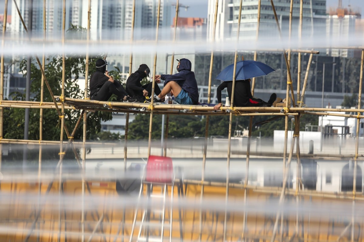 Hong Kong protests: University of Hong Kong, Baptist University shut ...