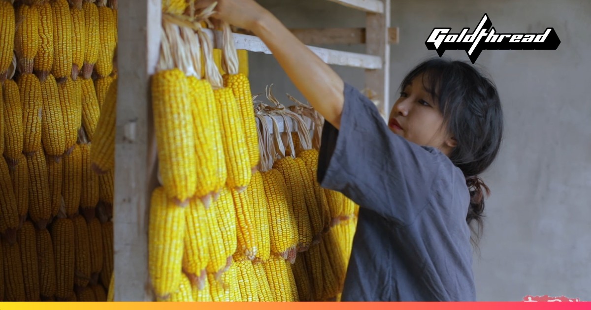 Li Ziqi turns corn into a Chinese feast | Goldthread