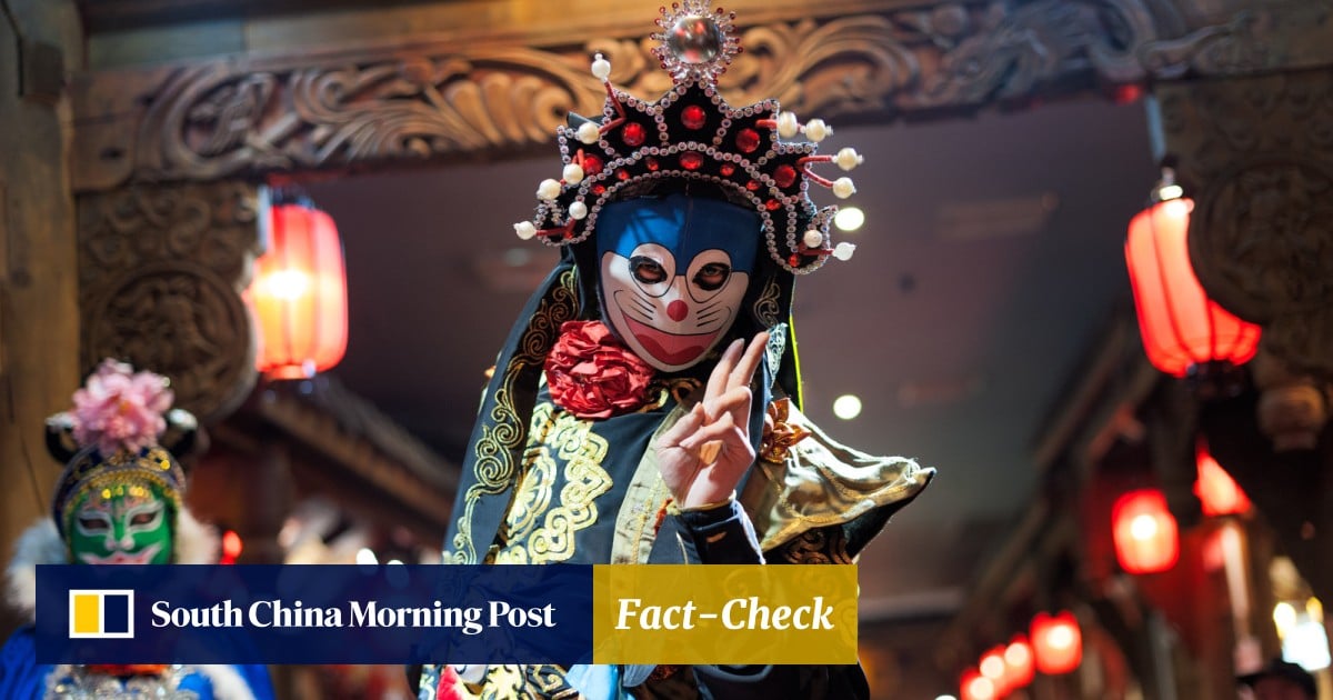 how does face changing mask work