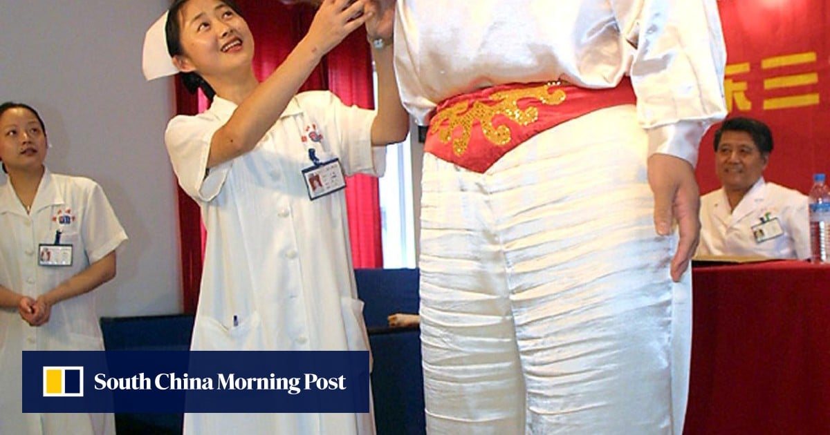 World’s tallest woman dies in China | South China Morning Post