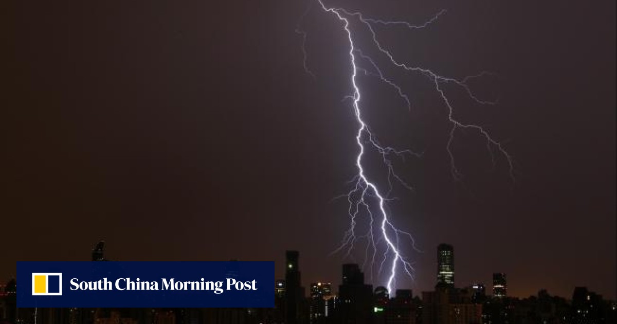 How can Hongkongers avoid being struck by lightning? | South China ...