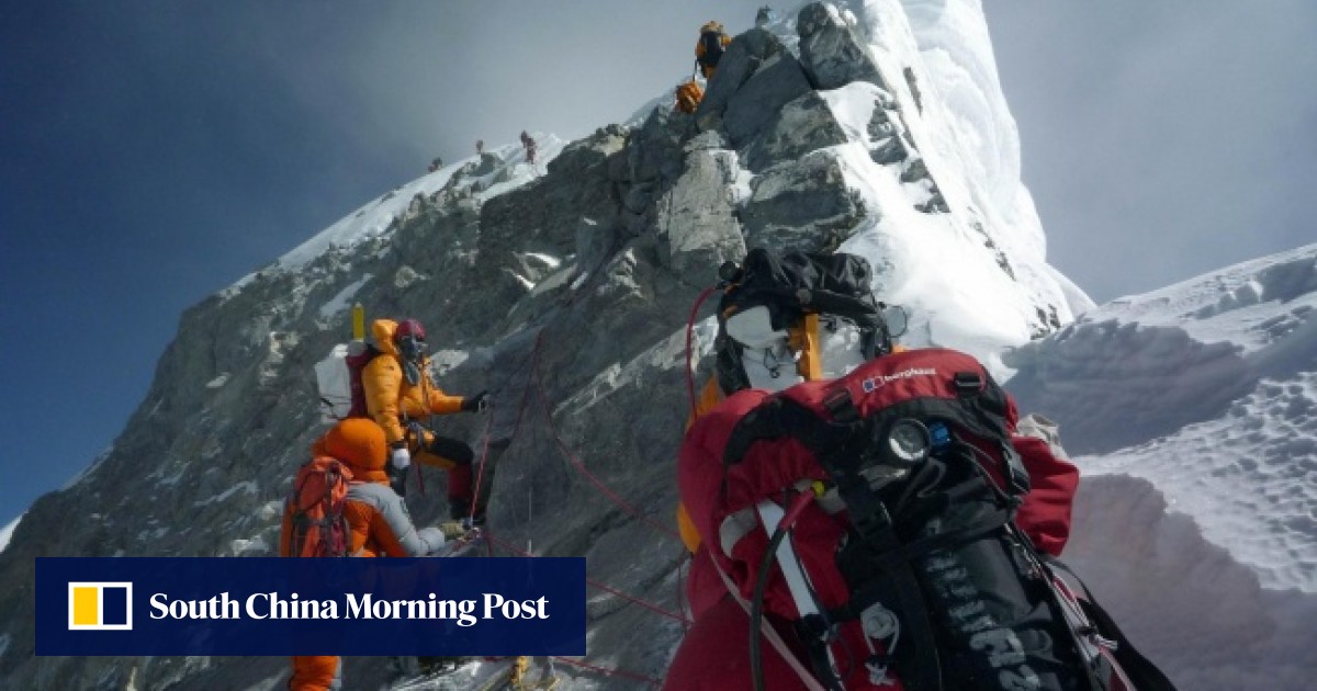 Plan for safety ladder on Everest's 'Hillary Step' gains support ...