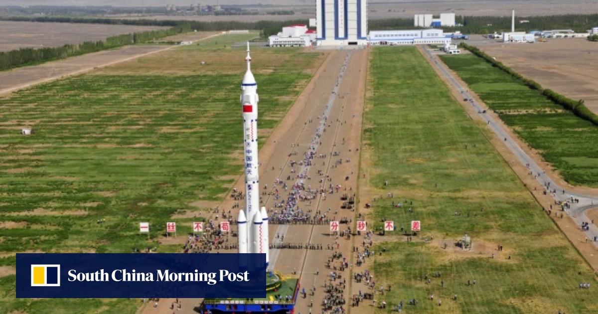 Shenzhou X spacecraft gets set to blast off on two-week trip | South ...