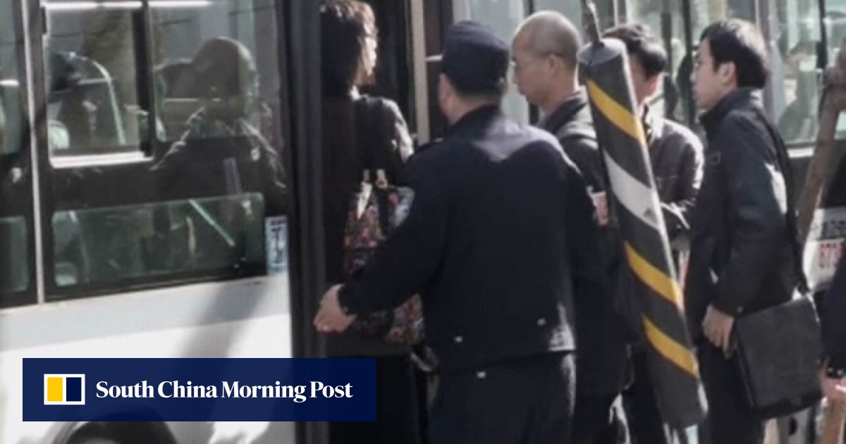 Beijing launches air-conditioned commuter shuttle buses with reserved ...