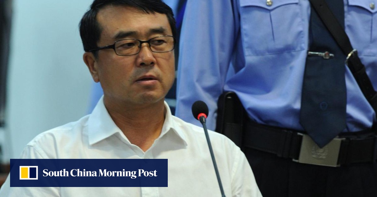 Super fit top cop Wang Lijun at Bo Xilai trial in wheelchair | South ...