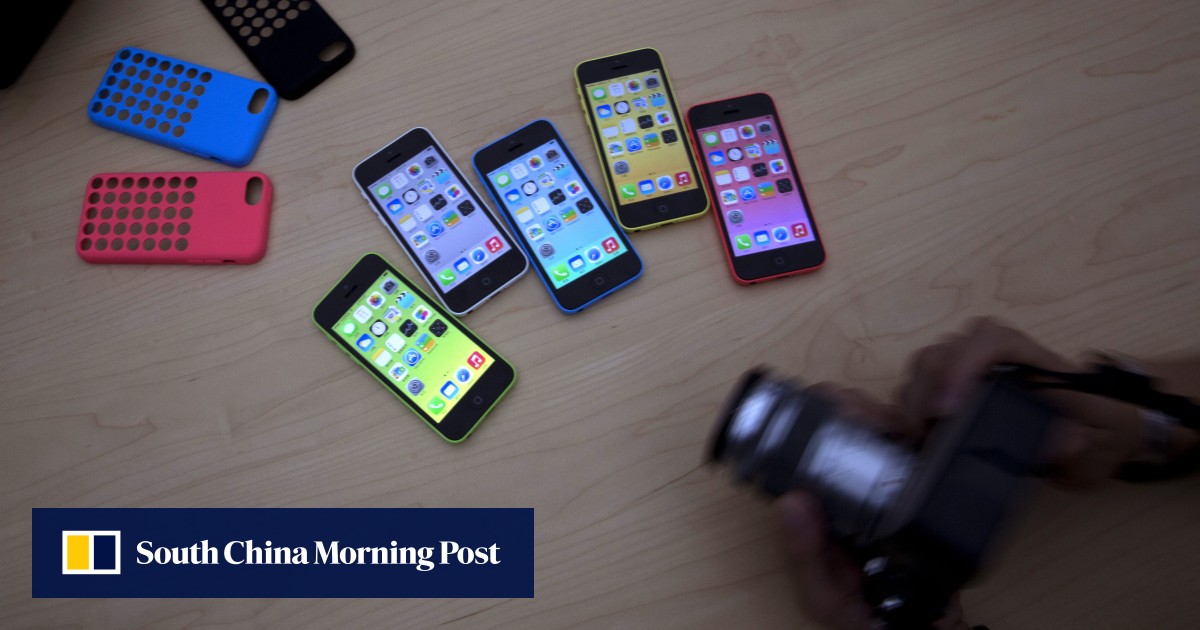 Early China iPhone launch gives smugglers a run for their money | South ...