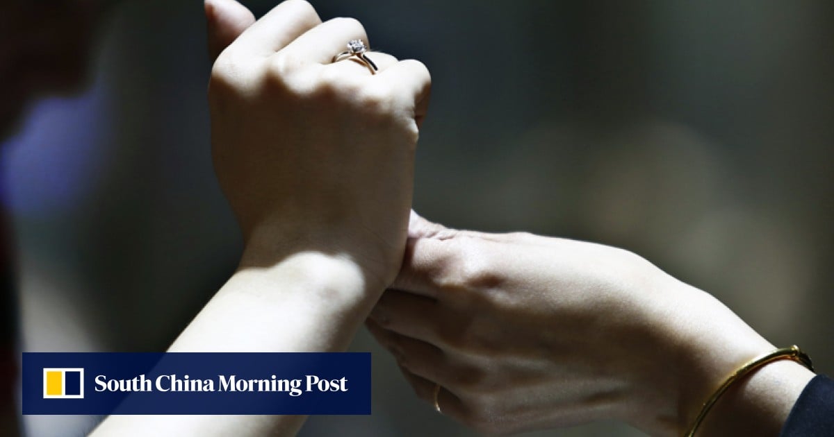 All that glitters: Diamonds outshine gold for Chinese brides | South ...