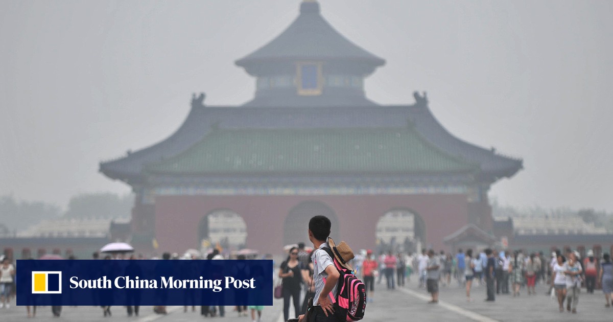 Beijing shrouded in worst smog in months – as photo apps which mask ...