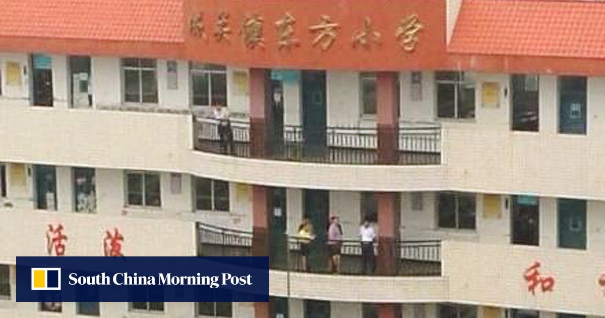 Update | 'Disgruntled dad' stabs three pupils and teacher to death in ...