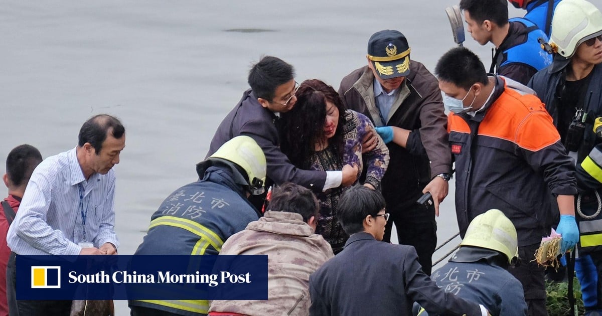 Flight GE235 passengers: 'It was horrifying, I didn't think I'd survive ...