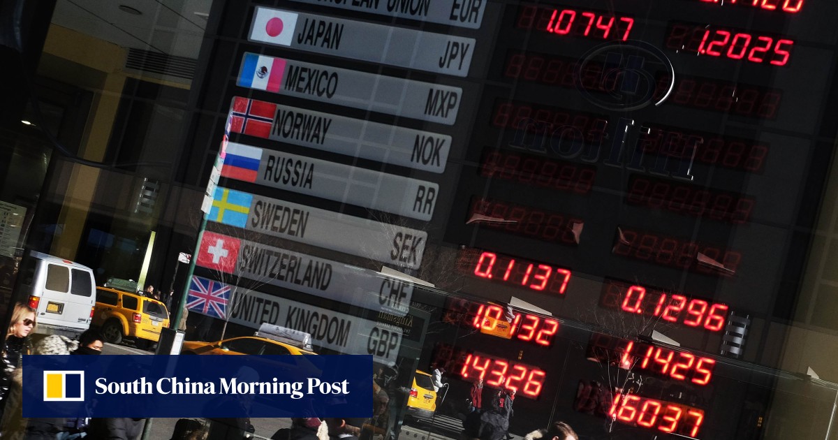 US dollar set to be currency winner as global deflation fears grow ...