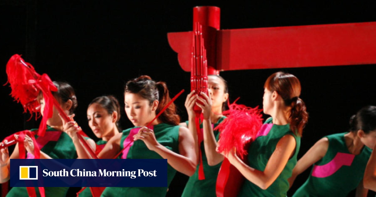 Dance troupe revisits demanding piece that questions Chinese identity ...