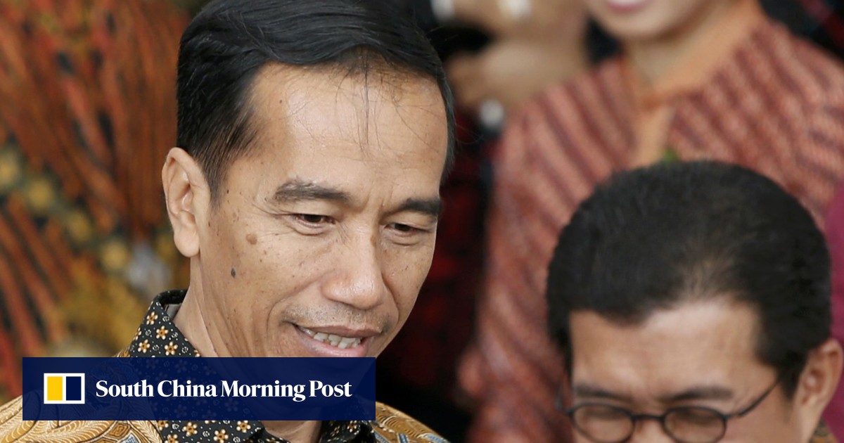 Indonesia S President Widodo Reshuffles Cabinet To Boost Slowing
