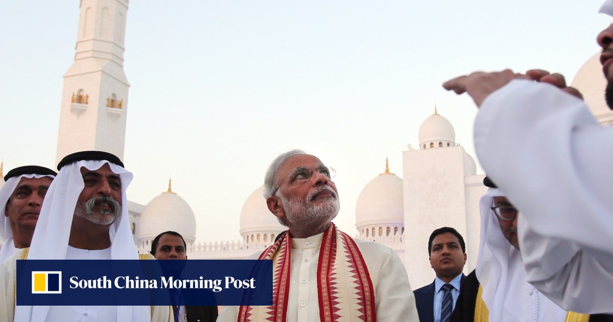 Indian leader Narendra Modi visits UAE mosque in conciliatory gesture ...