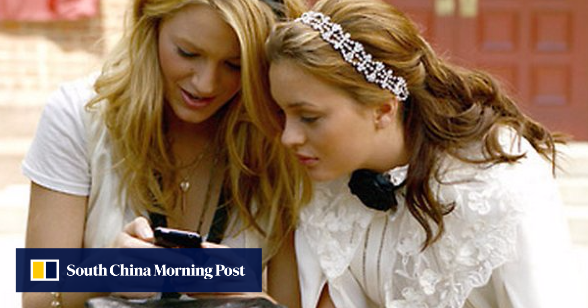 Harvard psychologist says iPhones give us bad posture and depress us ...