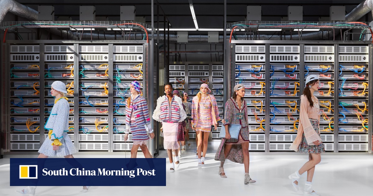 Karl Lagerfeld reincarnates robot look as Chanel goes cyber at Paris ...