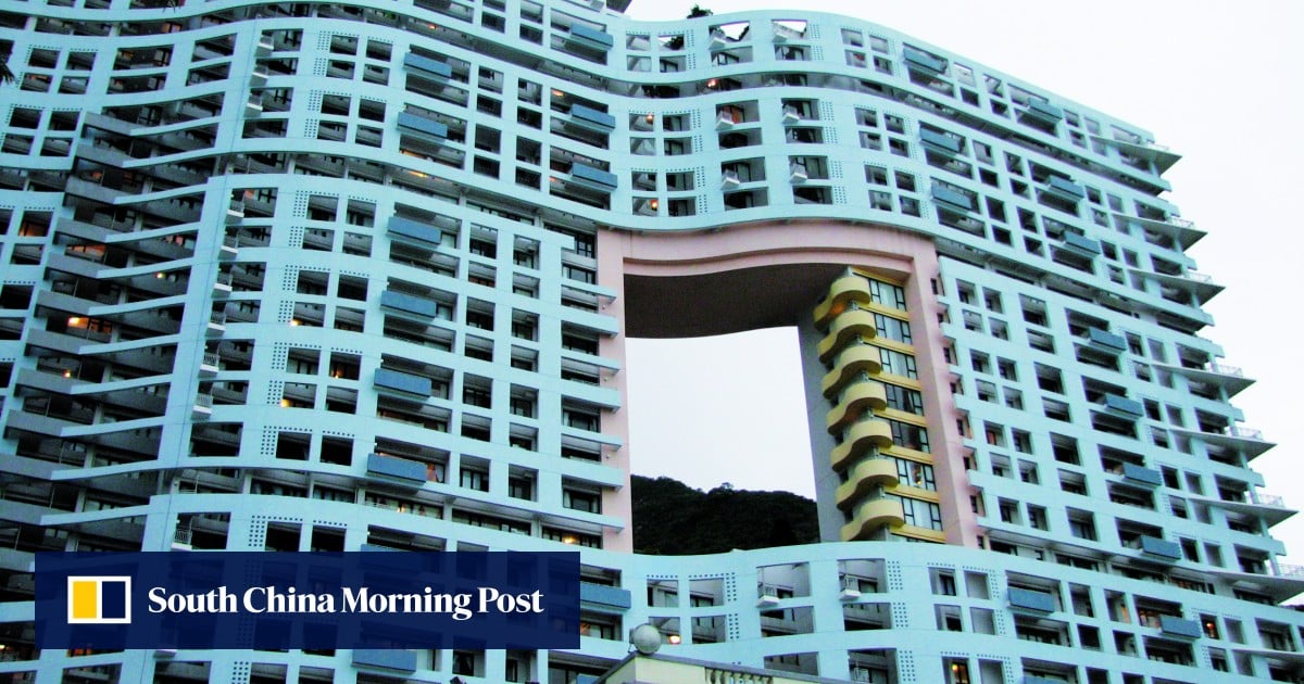 Why Does That Building in Repulse Bay Have a Hole in It? | South China ...