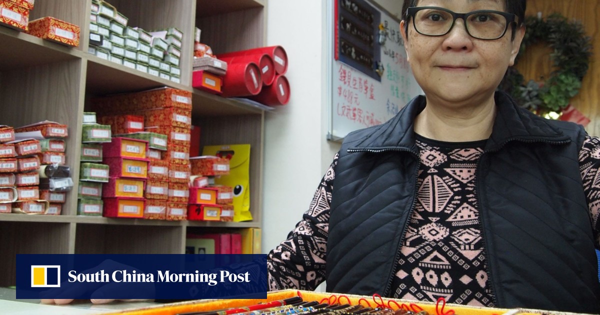 Winnie Chui Makes Calligraphy Brushes from Infant Hair | South China ...