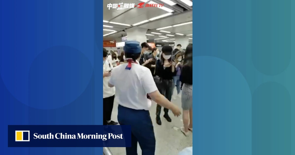 No health codes creates chaotic morning commute in Hangzhou | South ...