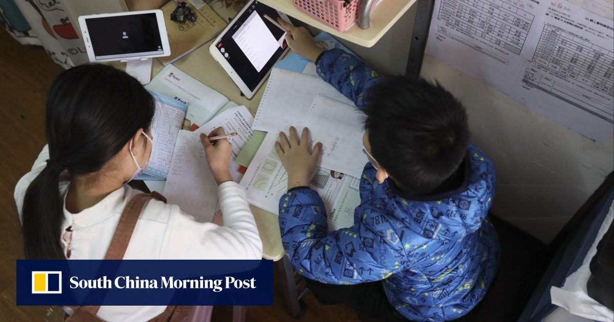 A year of online school has pushed children from low-income families ...