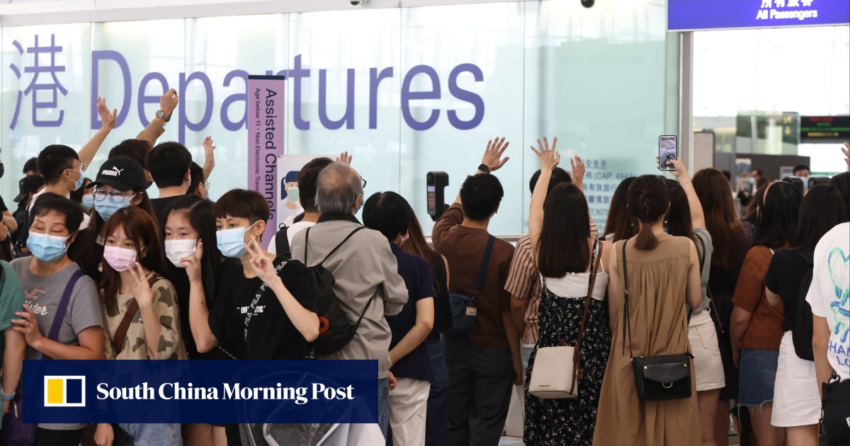 Number Of Hongkongers Applying For Bno Scheme Falls More Than 20 Per