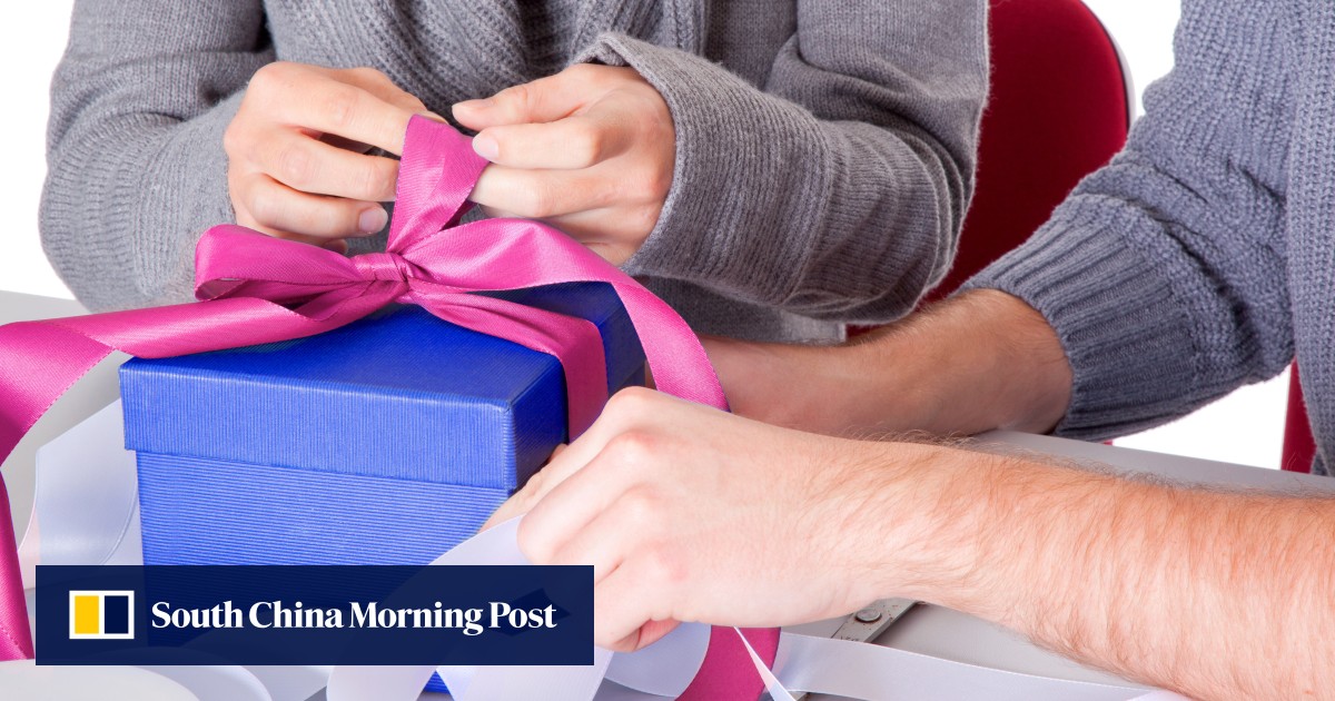 How to stay happy in the holiday season: share the love and the work ...