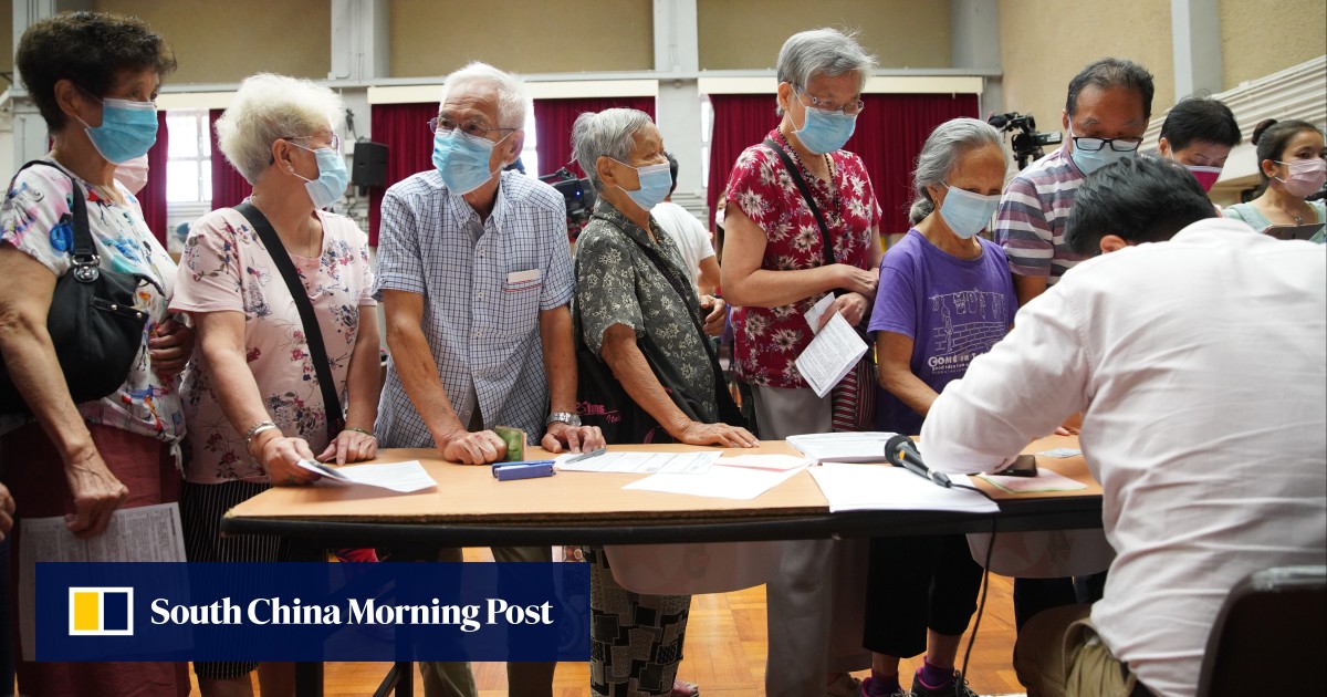 Hong Kongs Banks Pause In Their Headlong Dive Into Digital Services To