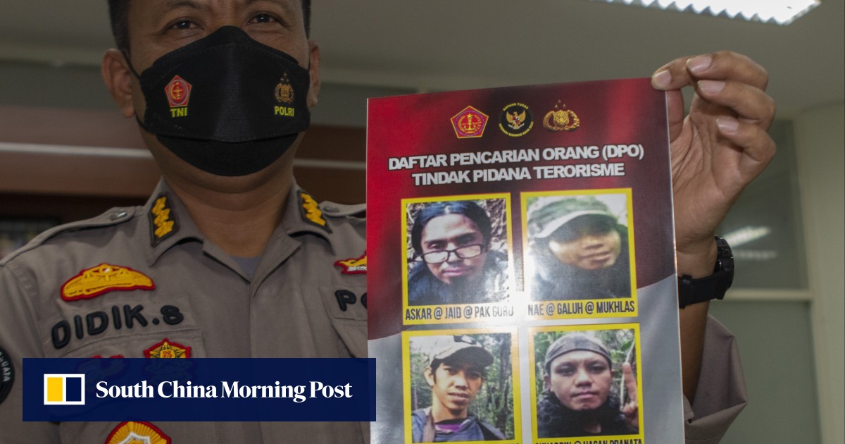 Indonesia suspected militant accused of beheadings is killed in police ...