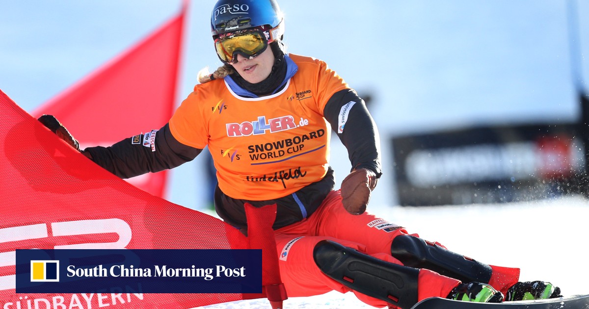 Omicron: unvaccinated Olympic champ travels to Beijing, as organisers ...