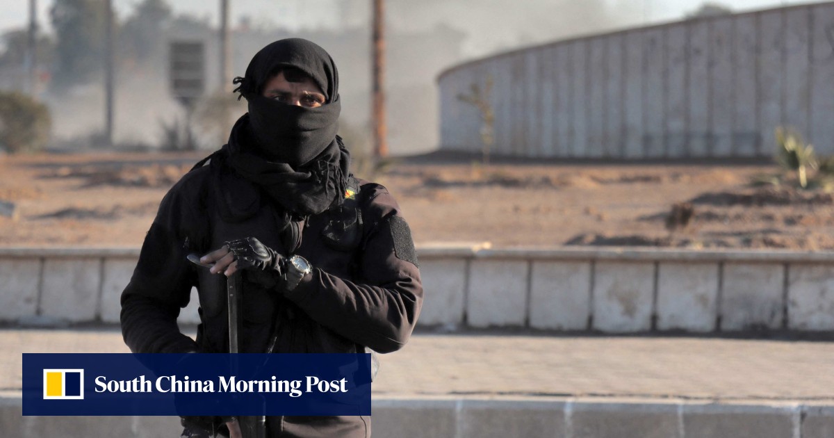 Fears grow for 850 children in Syria prison seized by Isis | South ...