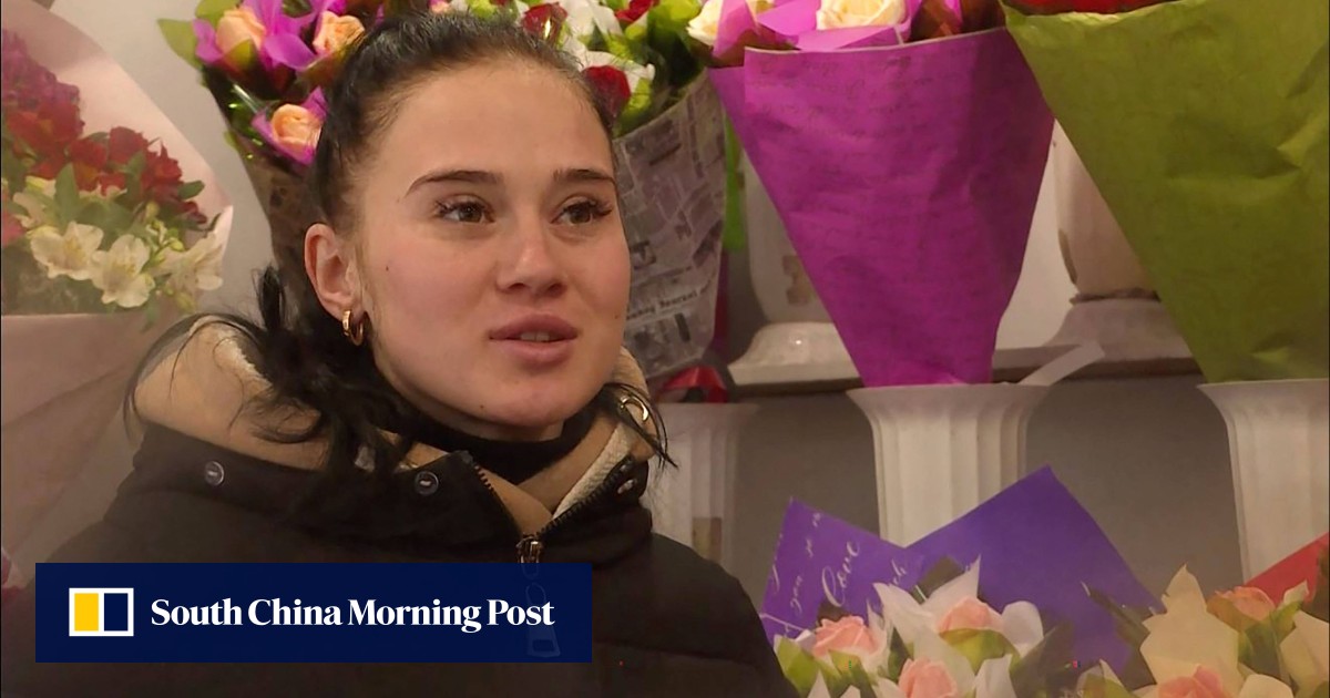 Ukraine war: ‘Flowers continue to bloom’ in ghost city as florist stays ...