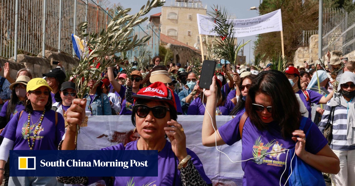 Christians mark Palm Sunday with Jerusalem procession at start of Holy ... Christians mark Palm Sunday with Jerusalem procession at start of Holy ...