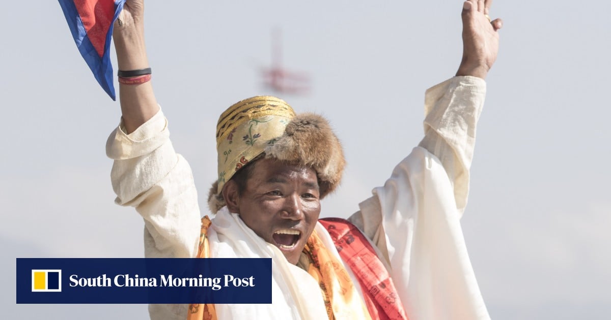 Nepals Kami Rita Breaks His Own Record By Scaling Mount Everest For