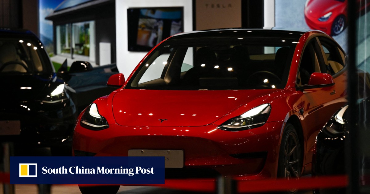 Coronavirus: Tesla halts Shanghai production again as logistics issues ...
