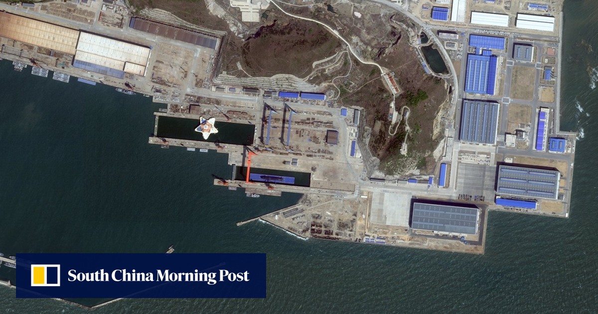 Satellite images of Chinese nuclear submarine being built prompt ...