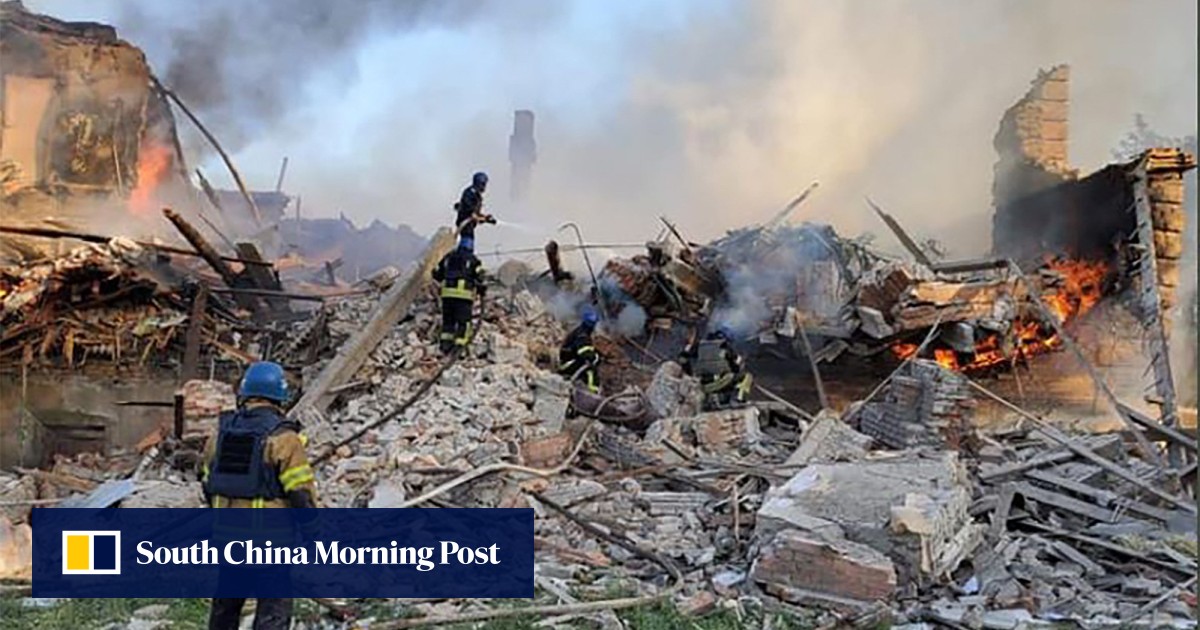 Ukraine: Russia intensifies Donbas offensive as war enters fourth month ...