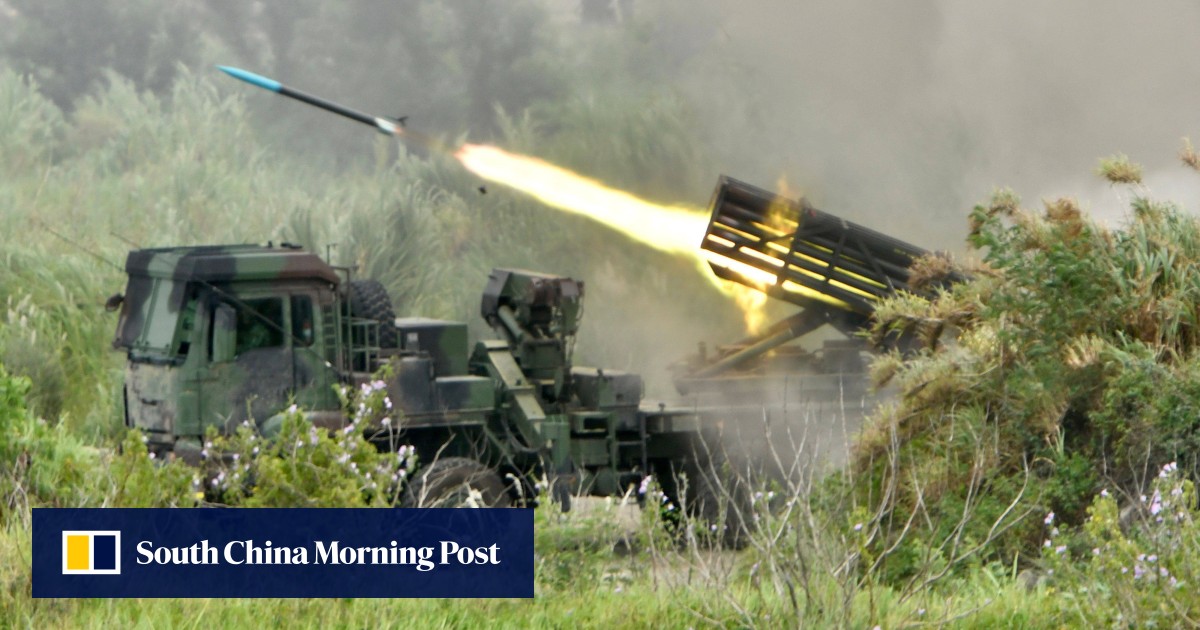 Taiwan’s Thunderbolt-2000 rocket system explodes during live-combat ...