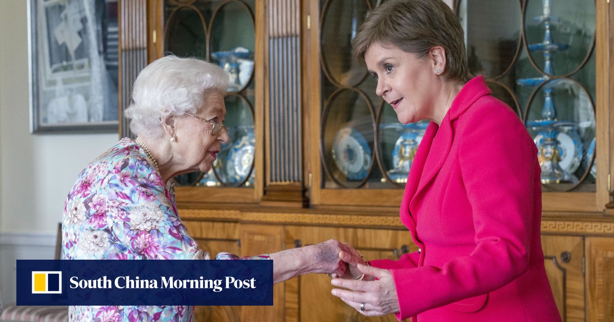Britain’s Queen Elizabeth meets Scottish leader Sturgeon amid new ...