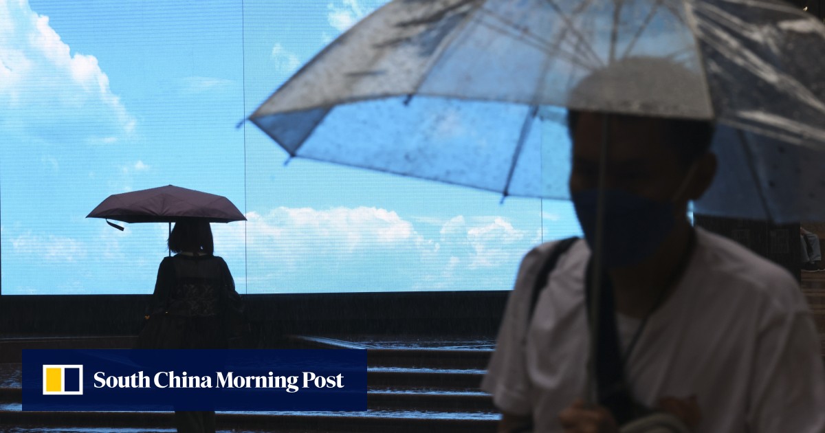 Hong Kong issues No 3 typhoon warning signal as tropical storm Chaba ...