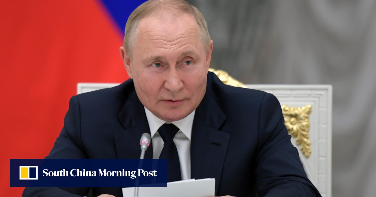 Vladimir Putin expands fast track Russian citizenship to all Ukraine ...