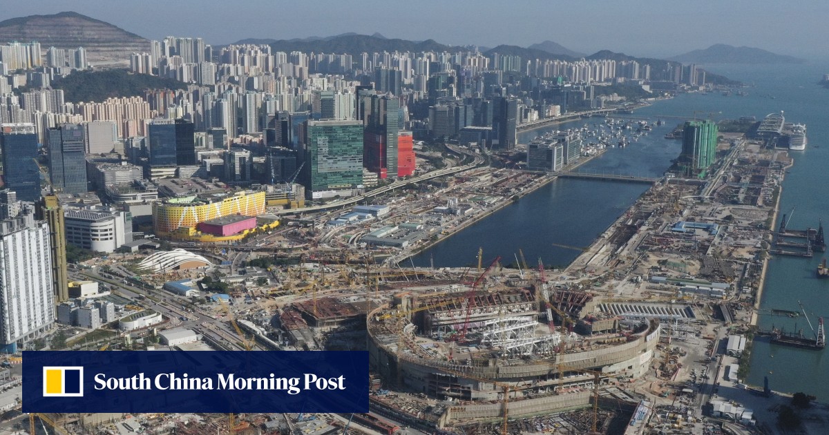 World War II bomb scare forces evacuation of Hong Kong construction ...