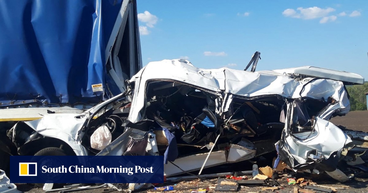 Sixteen dead in Russia vehicle crash between minibus and two trucks ...