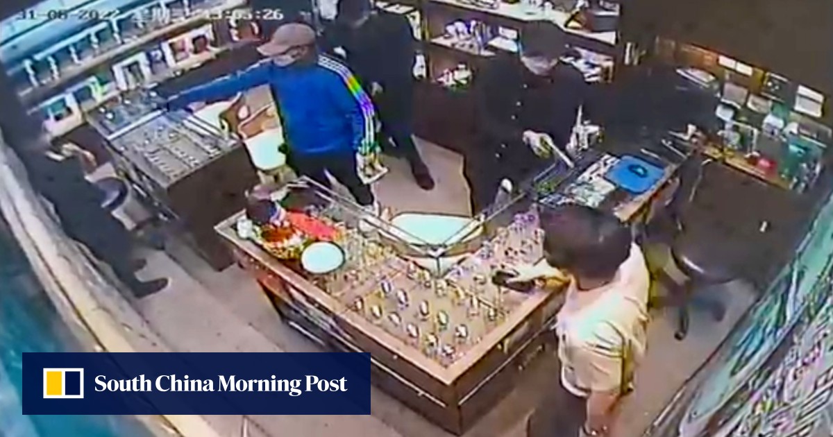 Hong Kong Police Arrest 6 Suspects Over Luxury Watch Heist In Major
