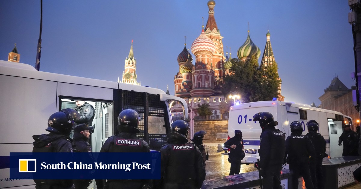 Russia stiffens penalty for voluntary surrender, replaces top logistics ...