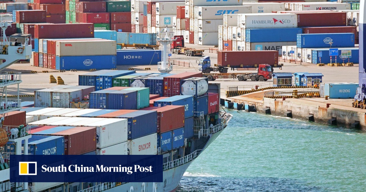 Chinese freight carriers fear further price declines when new container ...