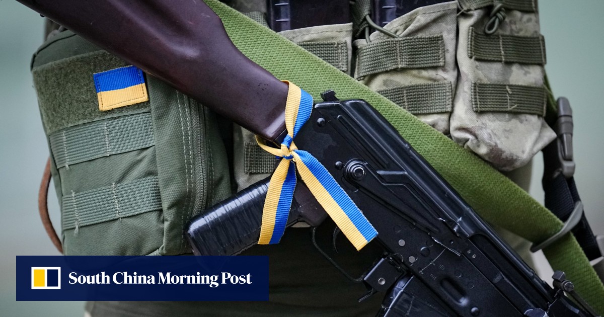 Russia claims Ukraine executing prisoners, winter freeze feared after ...